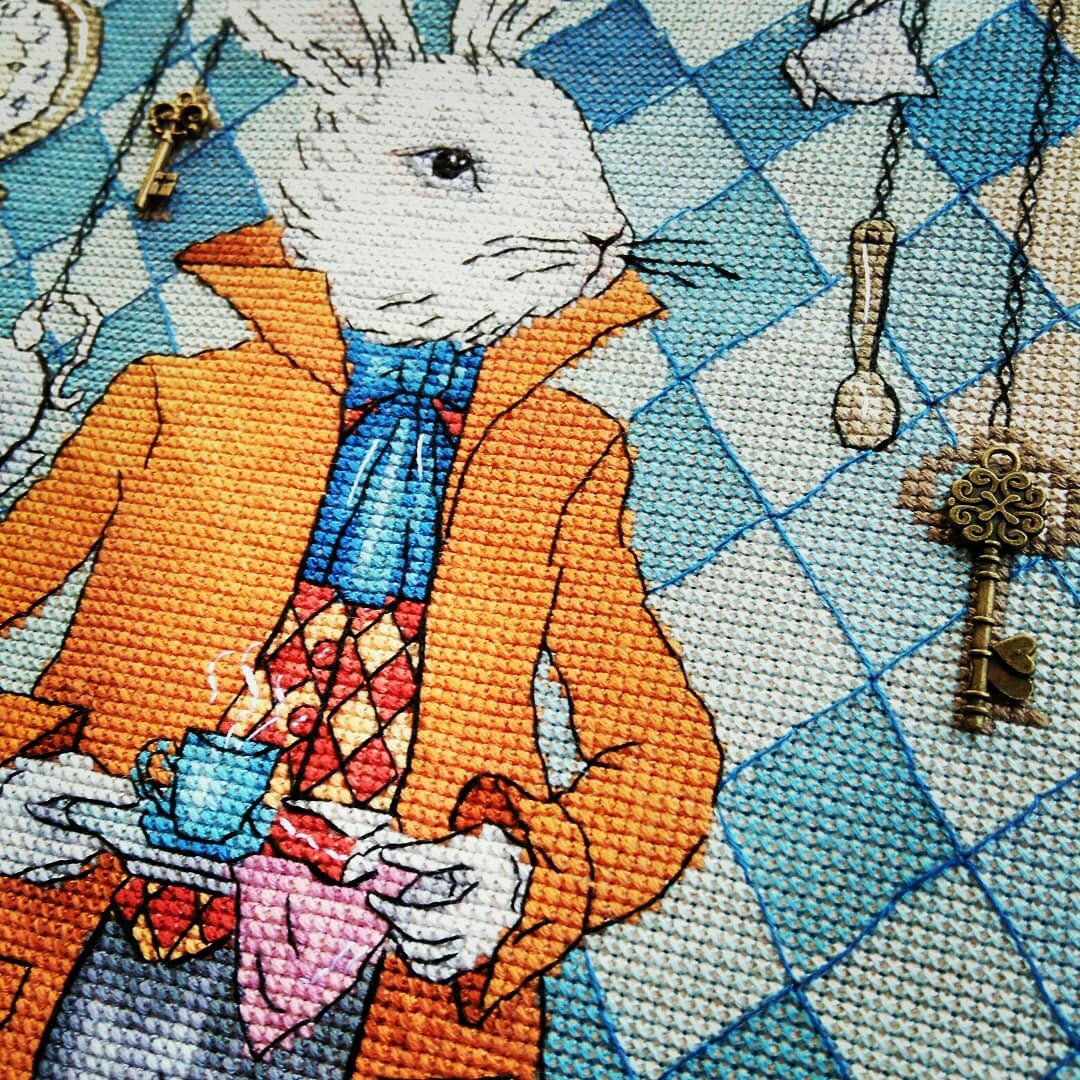 Alice in Wonderland Cross Stitch White Rabbit DIY X-stitch Chart ...
