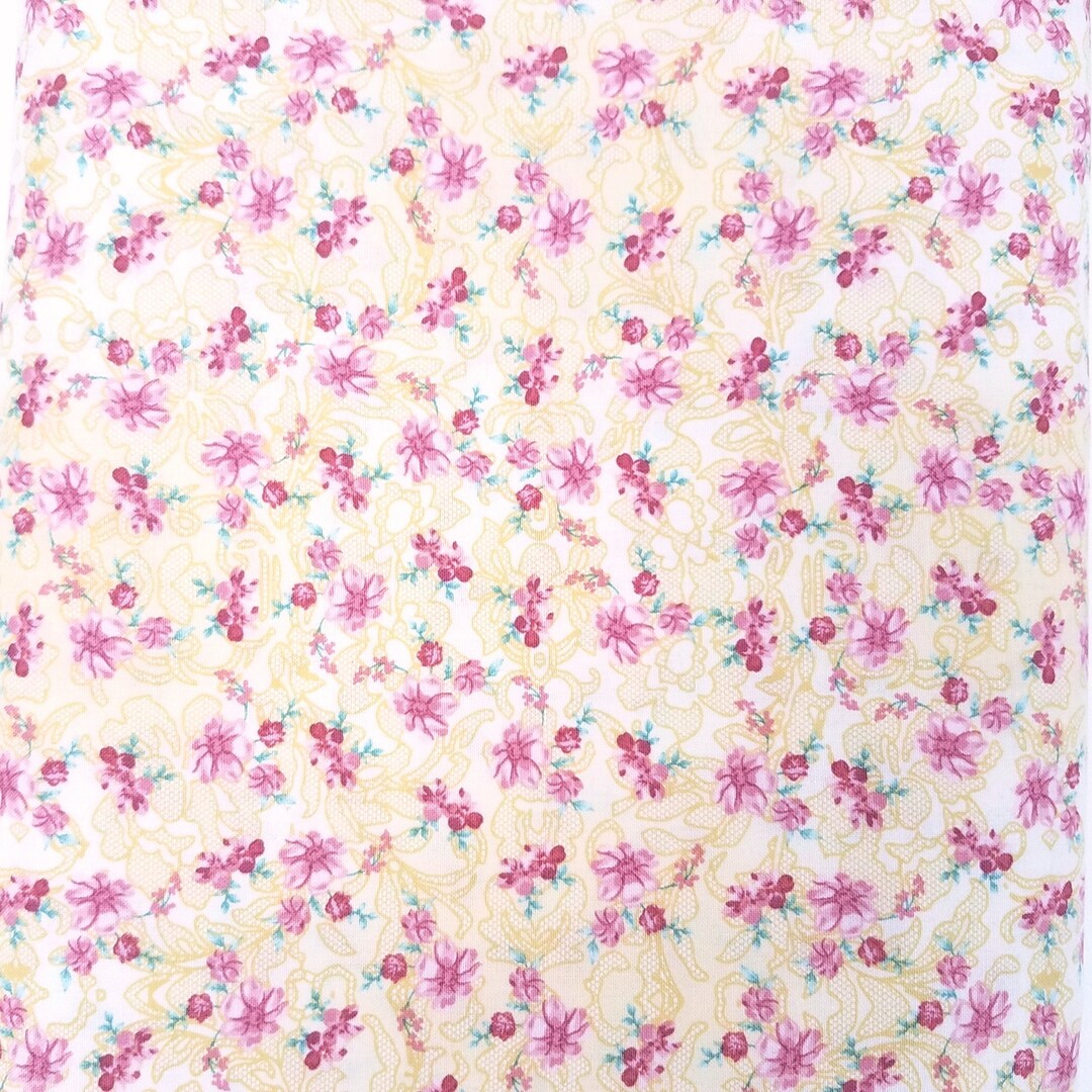 Tela calico floral amarilla, flores rosas, estampado floral pastel de ...