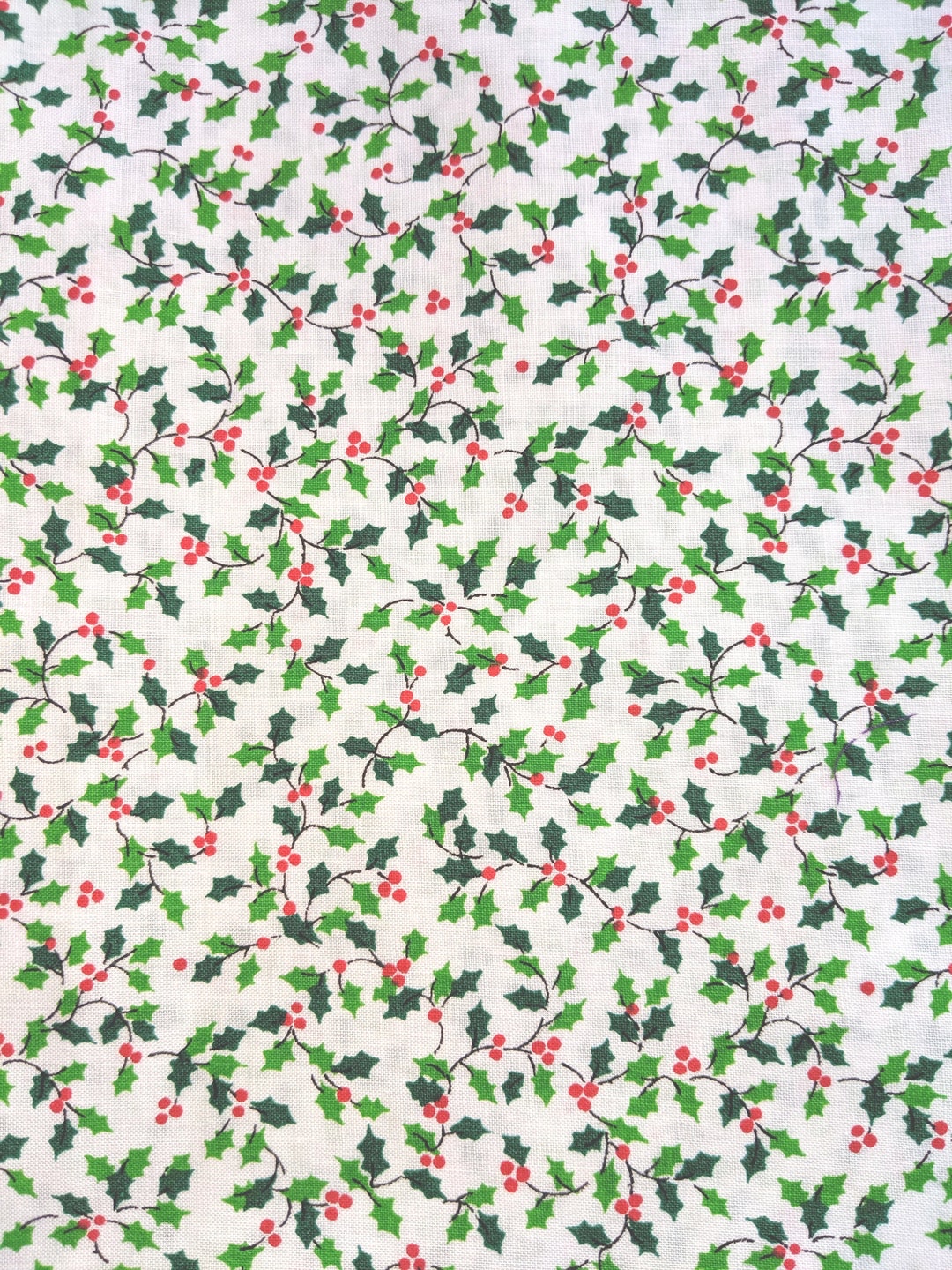 Vintage Christmas Fabric, Holly and Berries Print, Holly Berry Fabric ...