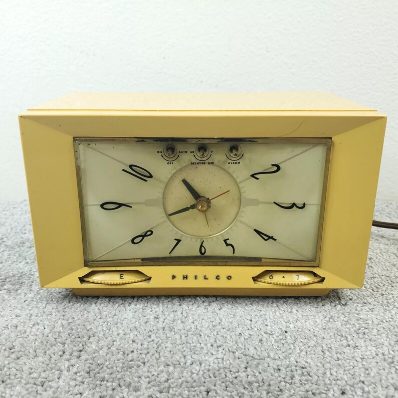 Philco Tube Radio Clock Model D-734 AM Vintage Beige Yellow MCM Not ...
