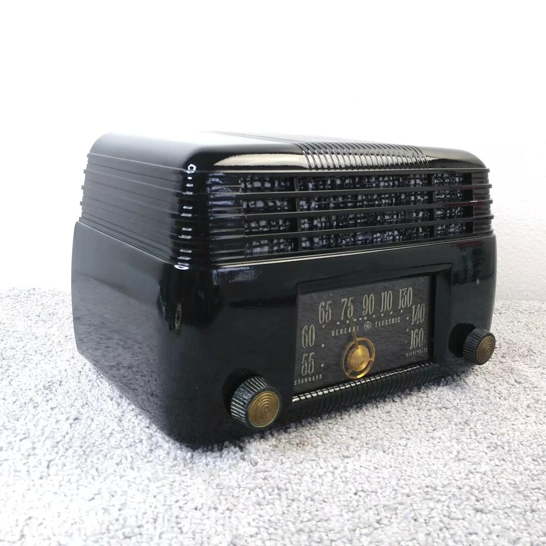 Vintage GE Tube Radio Model 200 Bakelite Black AM General Electric ...