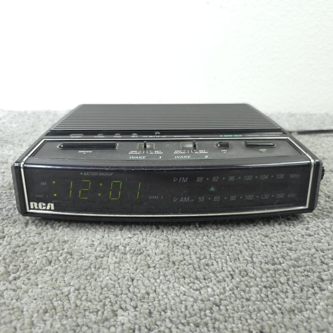Vintage RCA RP-3651B Alarm Clock Radio Am/fm Digital Display Nite-glo ...