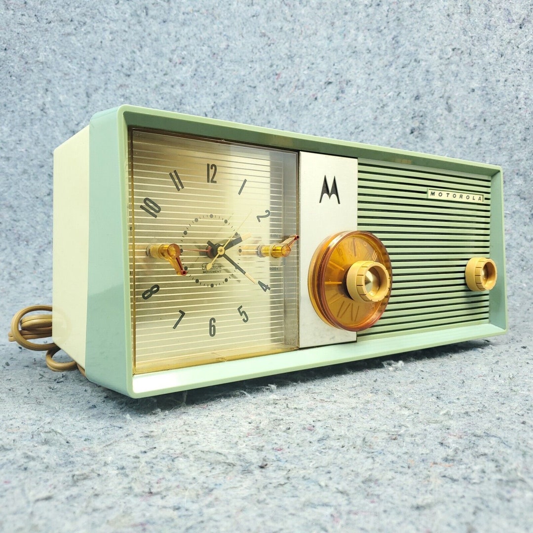Motorola Tube Radio Clock 5C15BW Telechron Vintage 1960's MCM Blue ...