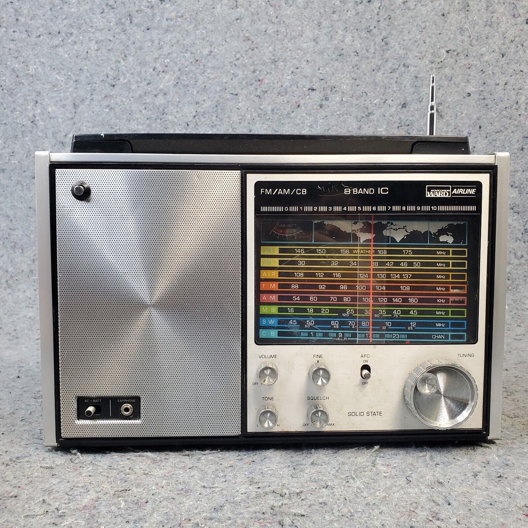 Montgomery Ward Airline Transistor Radio Portable AM/FM/CB 8 Band Gen ...