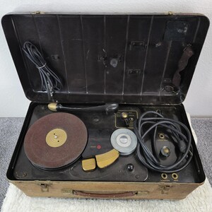 Silvertone Wire Recorder Portable Record Player Turntable Phonograph ...