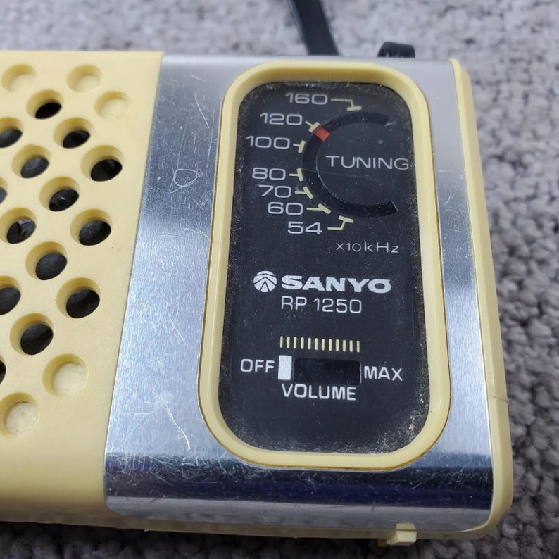 Vintage Sanyo Transistor Radio Model RP 1250 Portable Pocket AM 1970's Works - Etsy