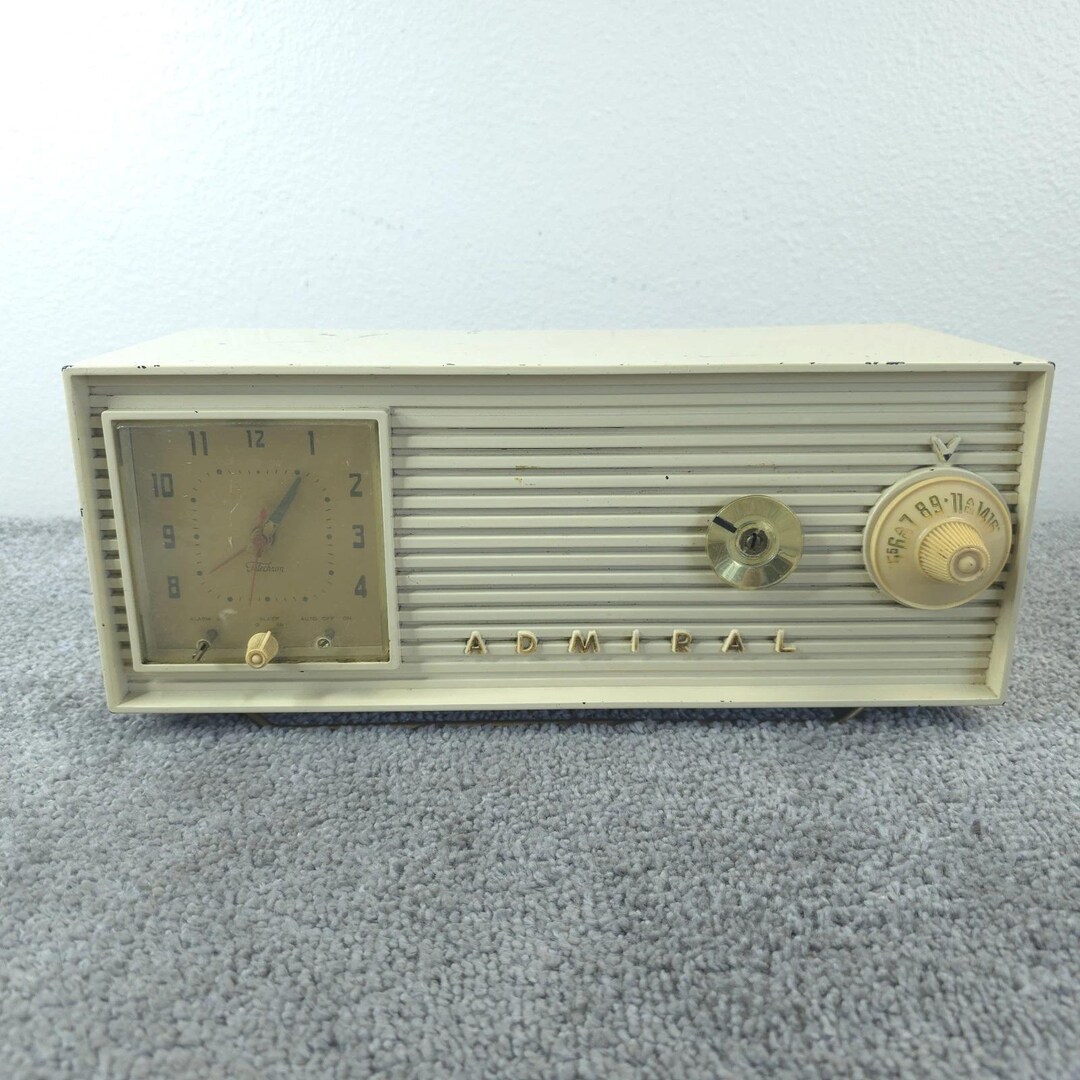 Vintage Admiral 5B43 Tube Radio Clock Telechron Cream White Not Working ...