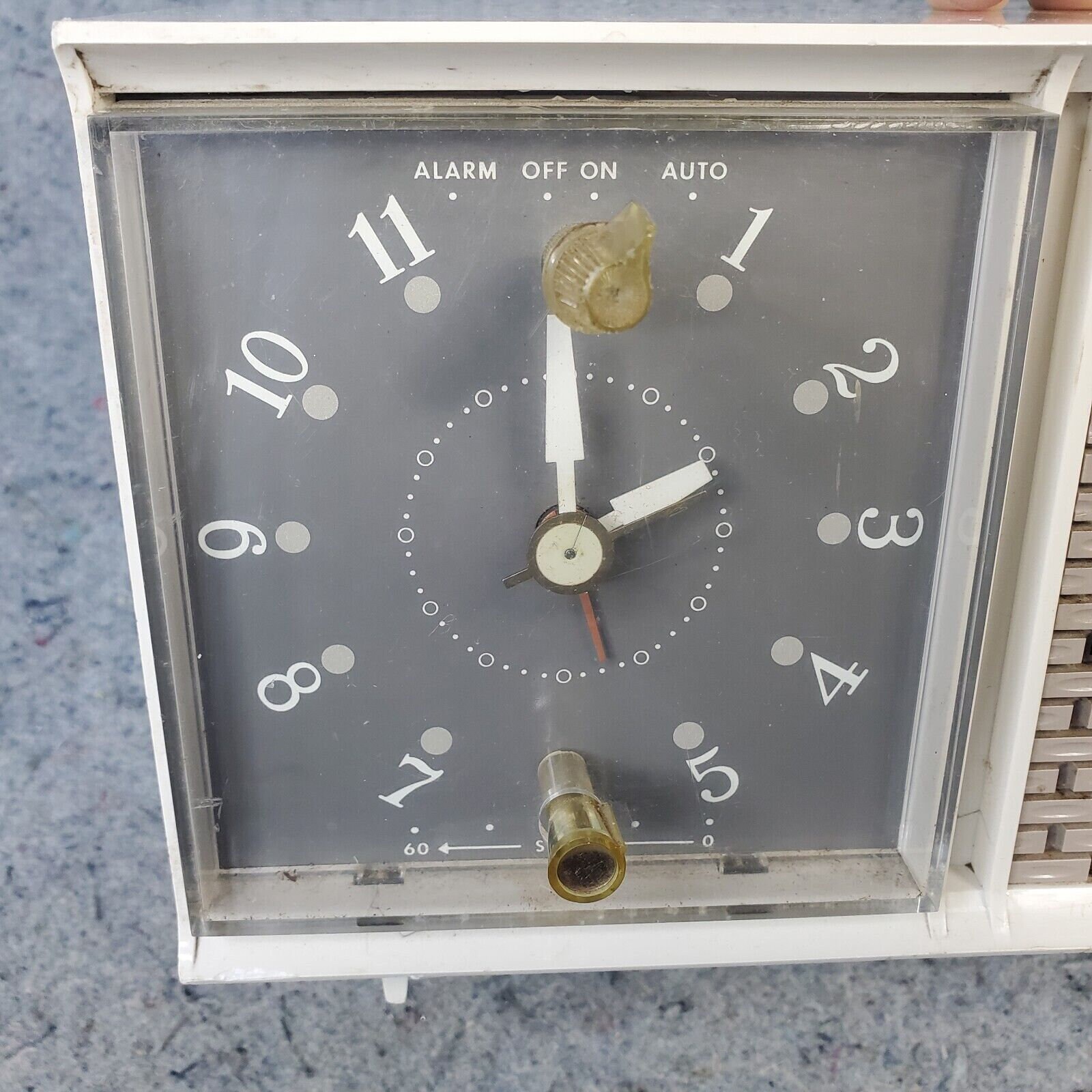 Zenith Tube Radio Clock Model J514 Vintage 1960's MCM White Works BUT ...