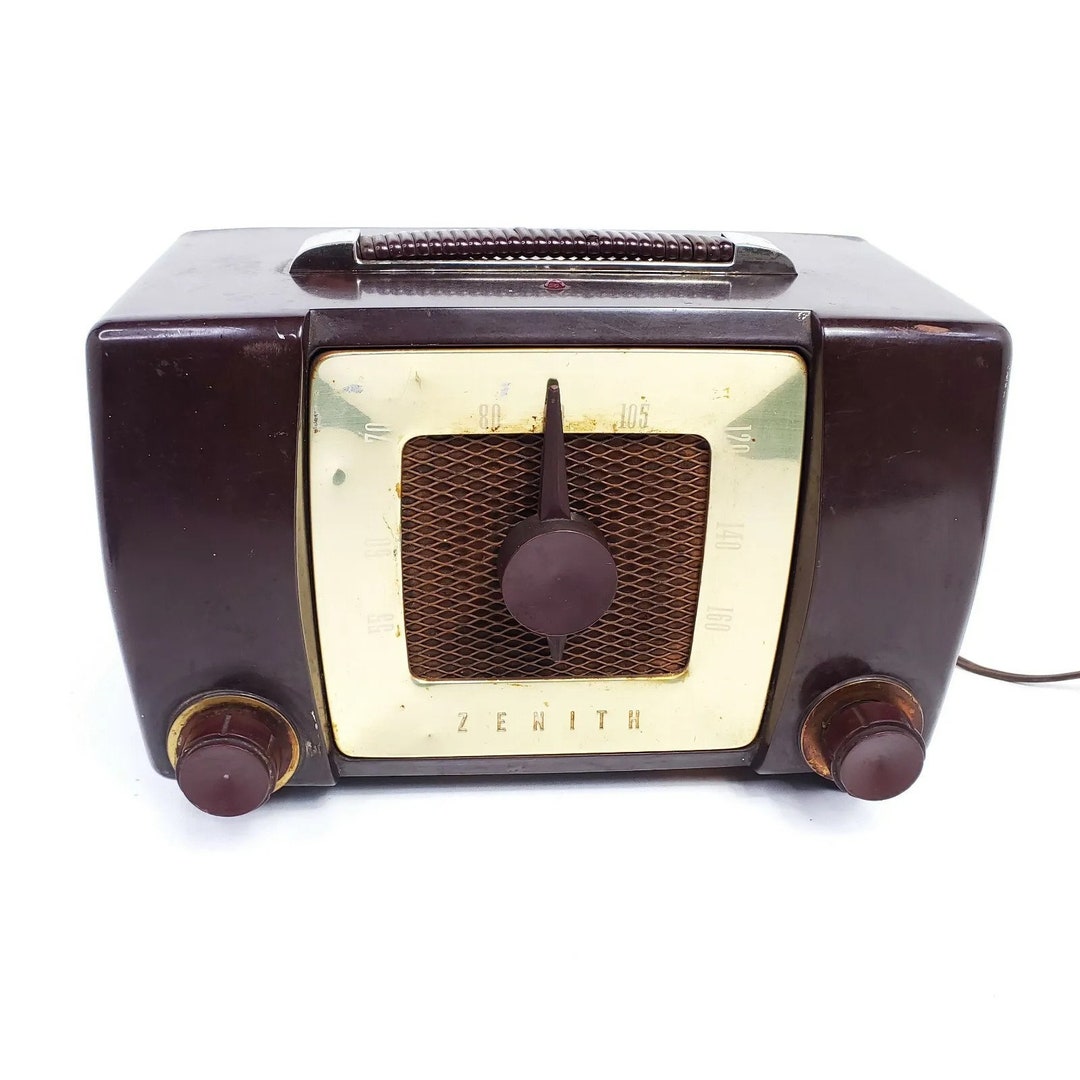 Zenith Tube Radio Model H615 AM Portable Red MCM Vintage Mid Century ...