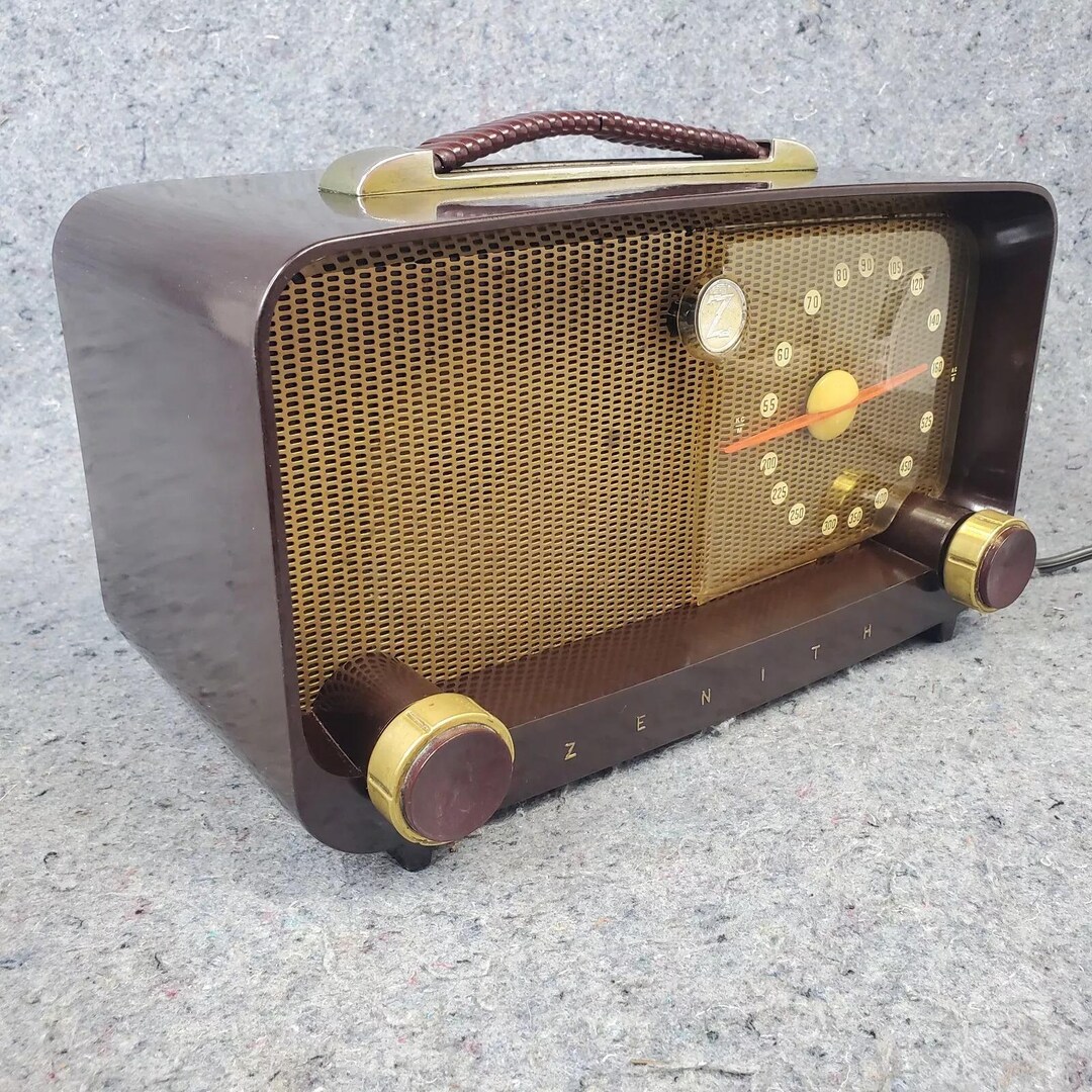 Vintage Zenith Tube Radio Model 5D811 Brown Bakelite AM Portable MCM ...