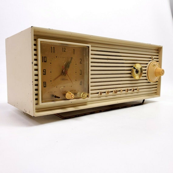 Modern Clock Radio