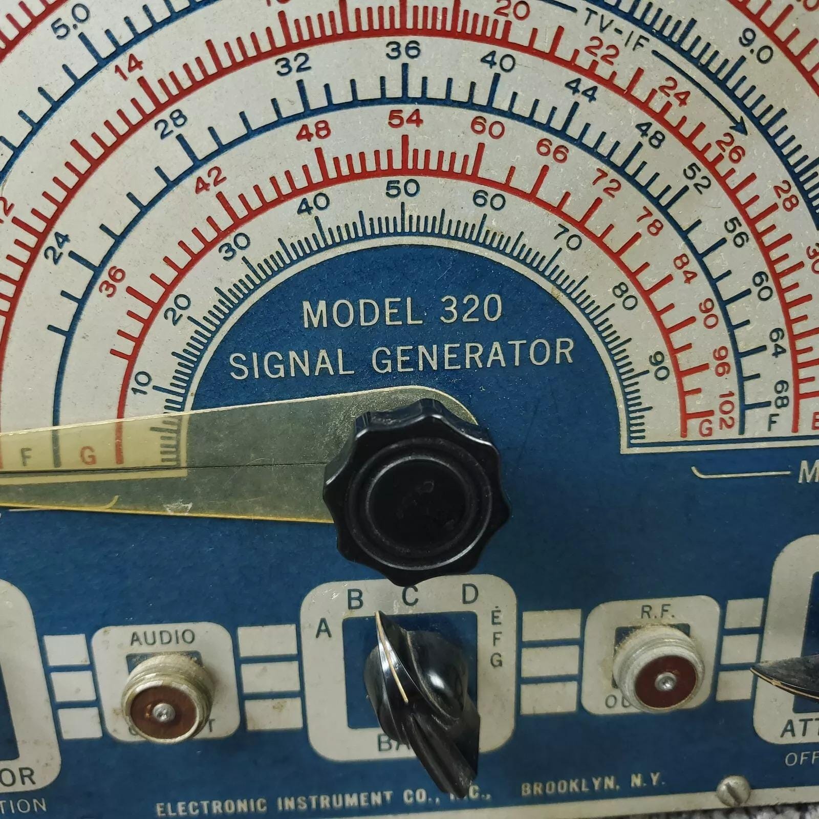 EICO Model 320 Vintage Signal Generator Portable Radio Test Equipment ...
