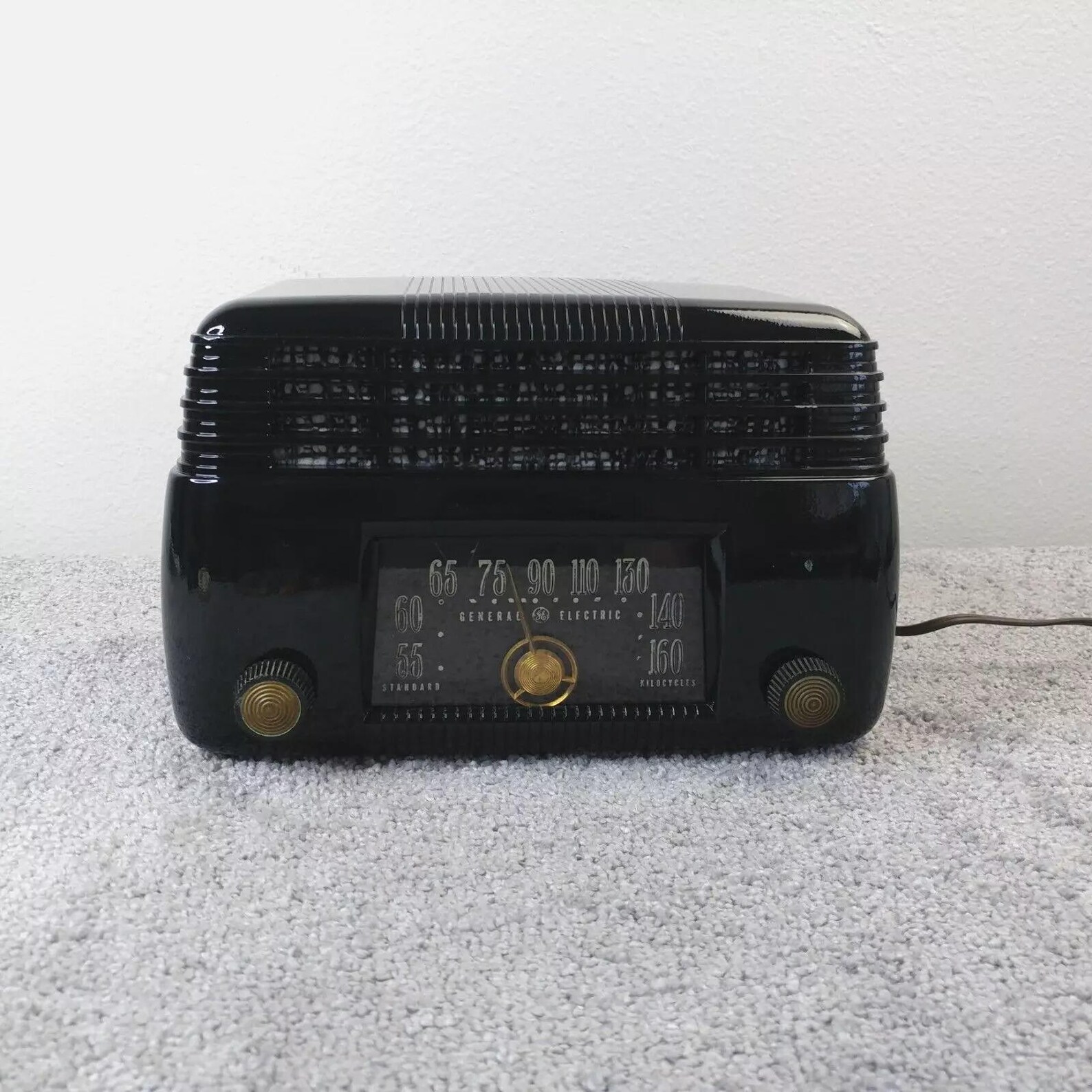 GE Tube Radio Model 200 Vintage 1950's Bakelite Black AM General ...
