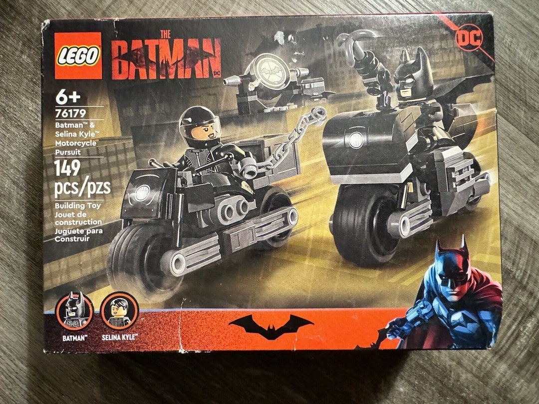 LEGO 76179 Batman & Selena Kyle Motorcycle Pursuit 149 Pcs New Damage ...