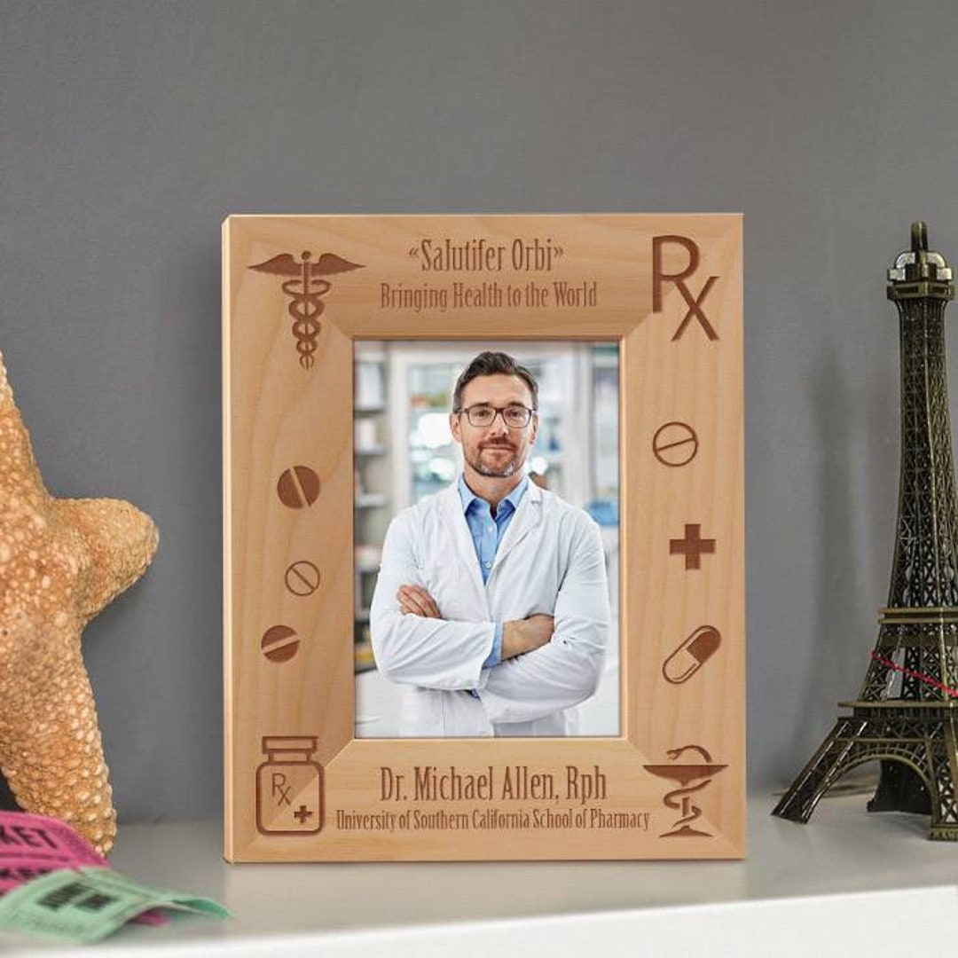 Doctor Picture Frame, Wooden Picture Frames, Doctor Gifts Personalized ...