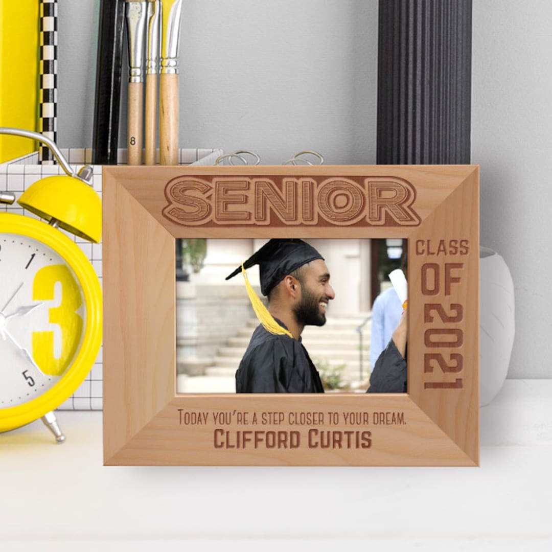 Personalized Graduation Photo Frame, Custom Graduates Picture Frame ...