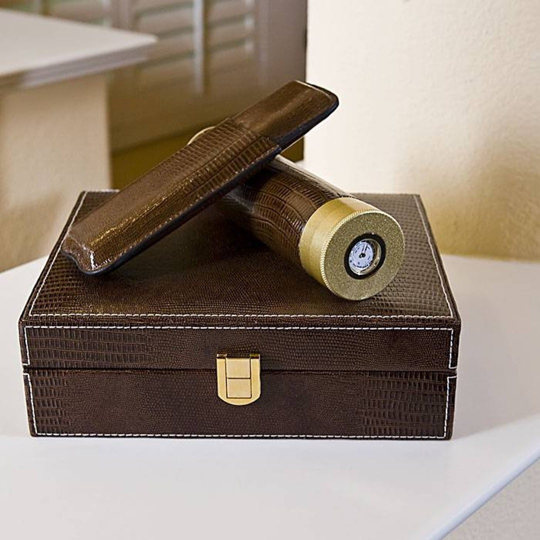 Brown Leather Humidor Cigar Box Gift Set for Men 20 Count Brown Leather ...