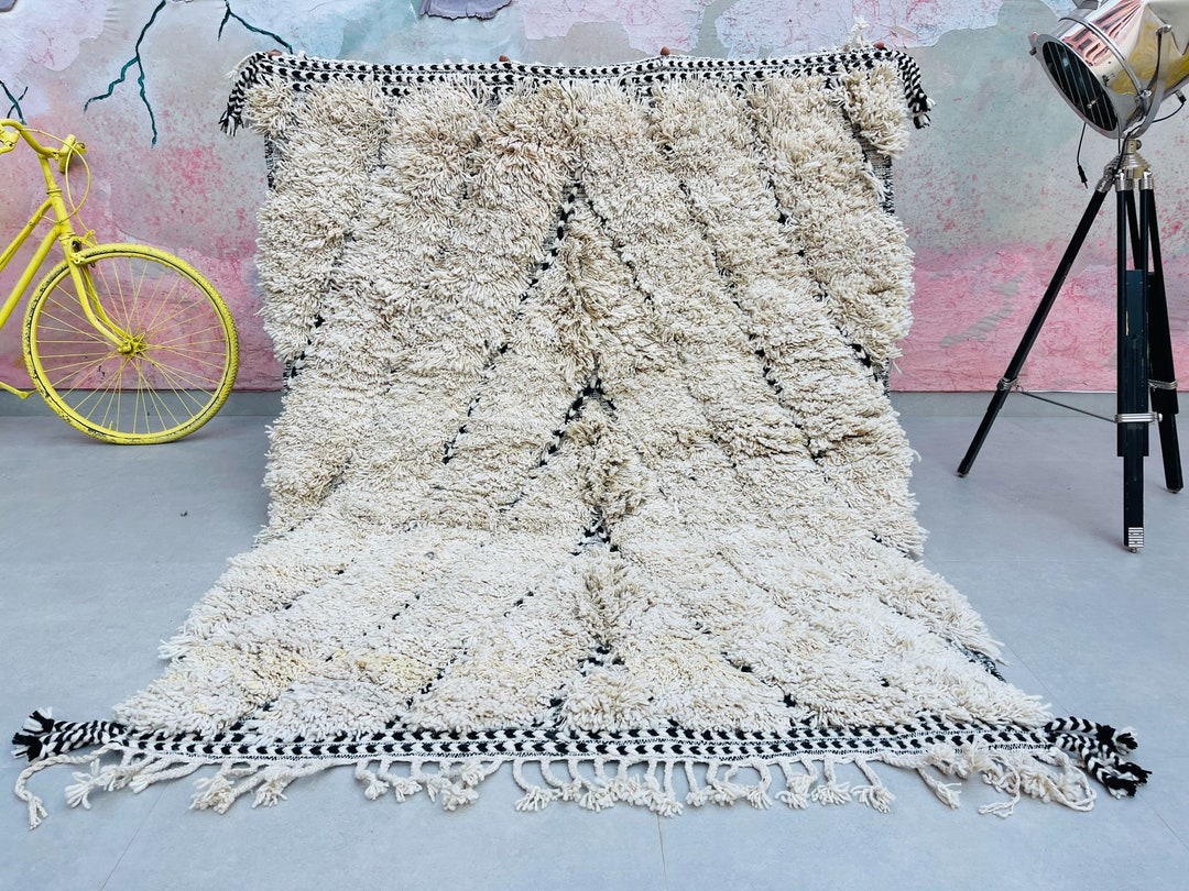 Moroccan Handwoven Tufted Rug for Your Living Room, Abstract Fluffy ...