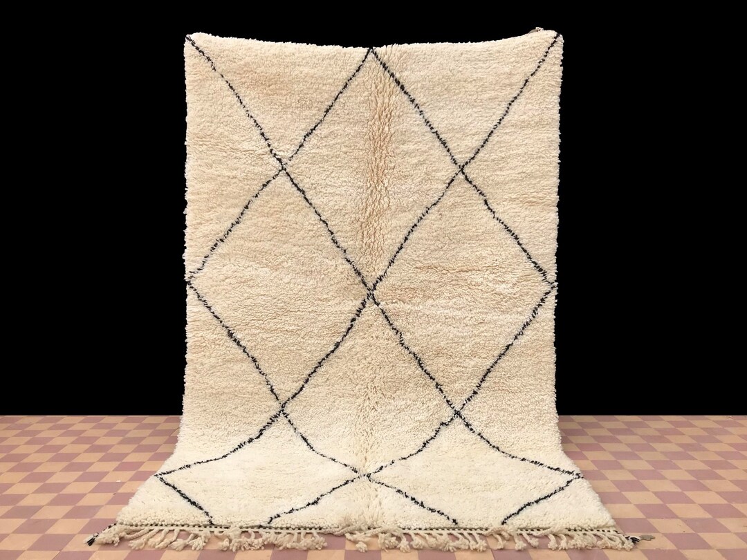 Vintage Beniourain Rug 5x7 - Berber Style Rug - Genuine Moroccan Rug ...