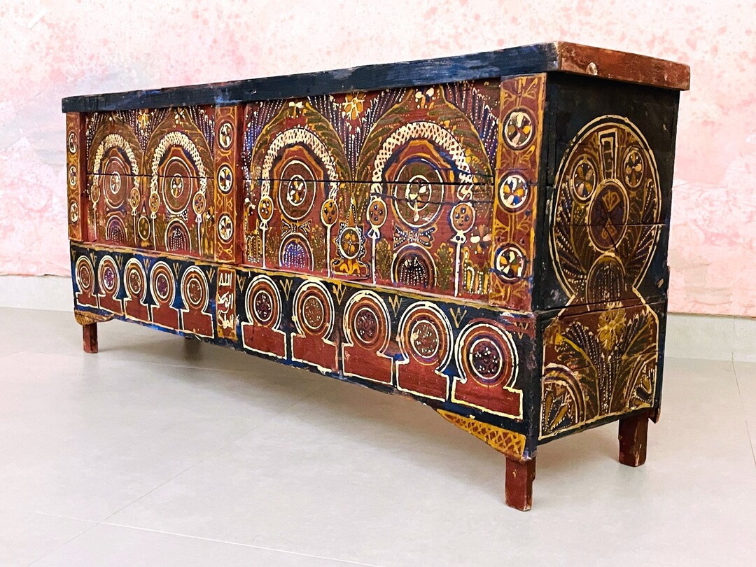 Large BERBER WOOD CHEST, Carved Wooden Trunk, Moroccan Storage Chest ...