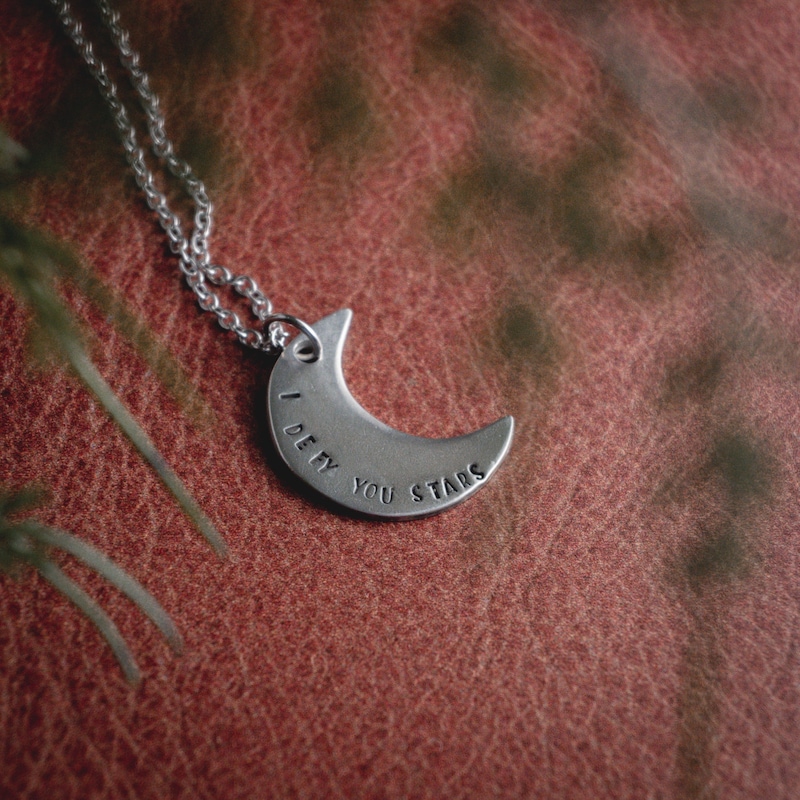 Romeo and Juliet Gifts Men - 60+ Gift Ideas for 2025