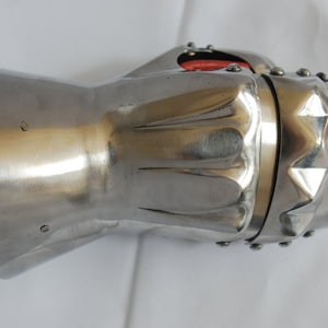 Hybrid Hourglass Mitten Gauntlets - HEMA - 14th Century - SCA ...