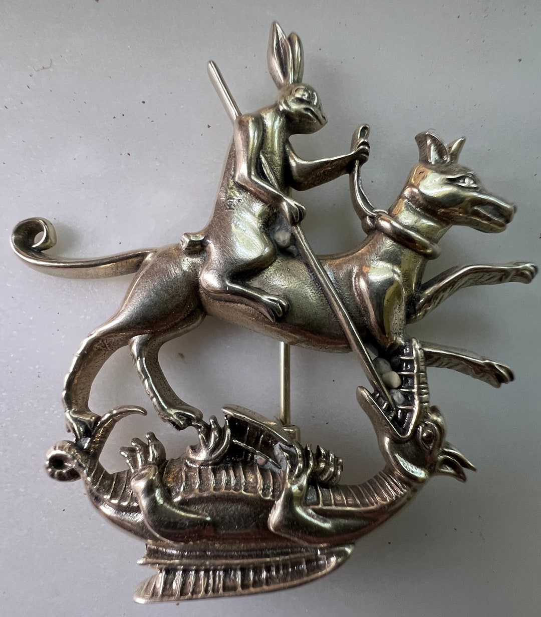Battle Bunny Saint George - Livery / Pilgrim's Badge - SCA - HEMA ...