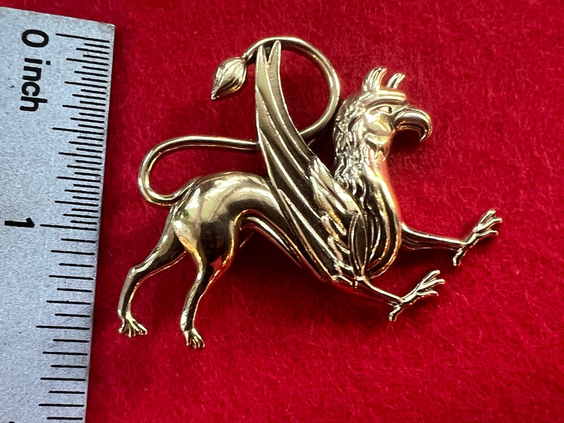 Animal / Griffen Griffon Gryphon Griffin, Jewelry Pin - Pilgrim's Badge ...