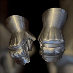 Hybrid Hourglass Mitten Gauntlets - HEMA - 14th Century - SCA ...