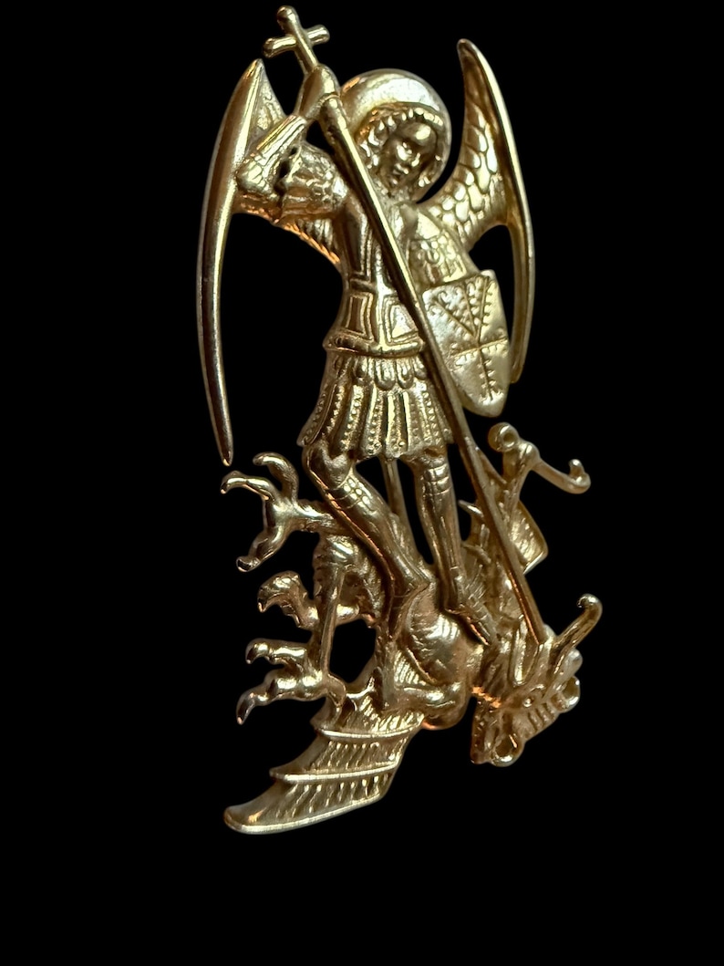 Saint Michael & the Demon - King Sized - 15th Century - Livery ...