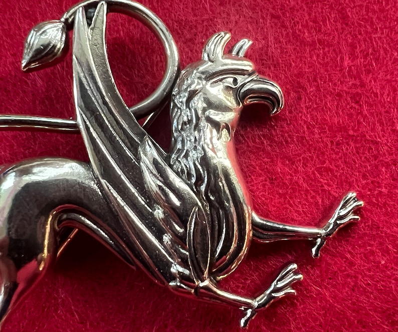 Animal / Griffen Griffon Gryphon Griffin, Jewelry Pin - Pilgrim's Badge ...