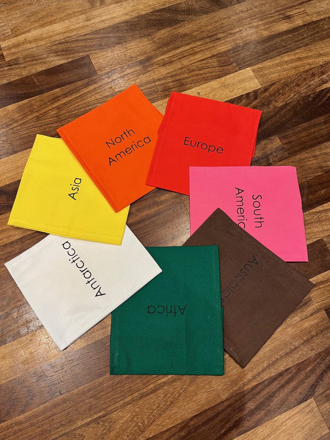 Continents of the World Card Storage Pouch Set, Montessori Education ...