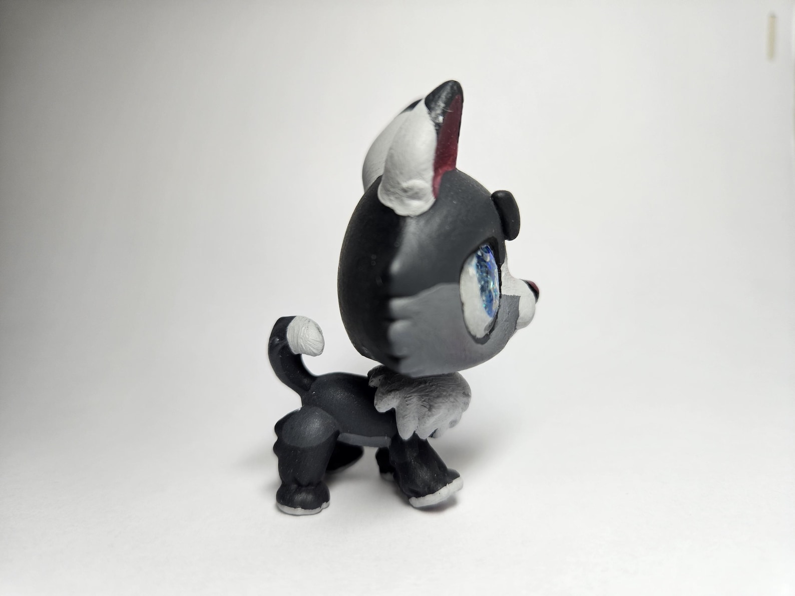 LPS Resin Eye Husky OOAK Custom - Etsy