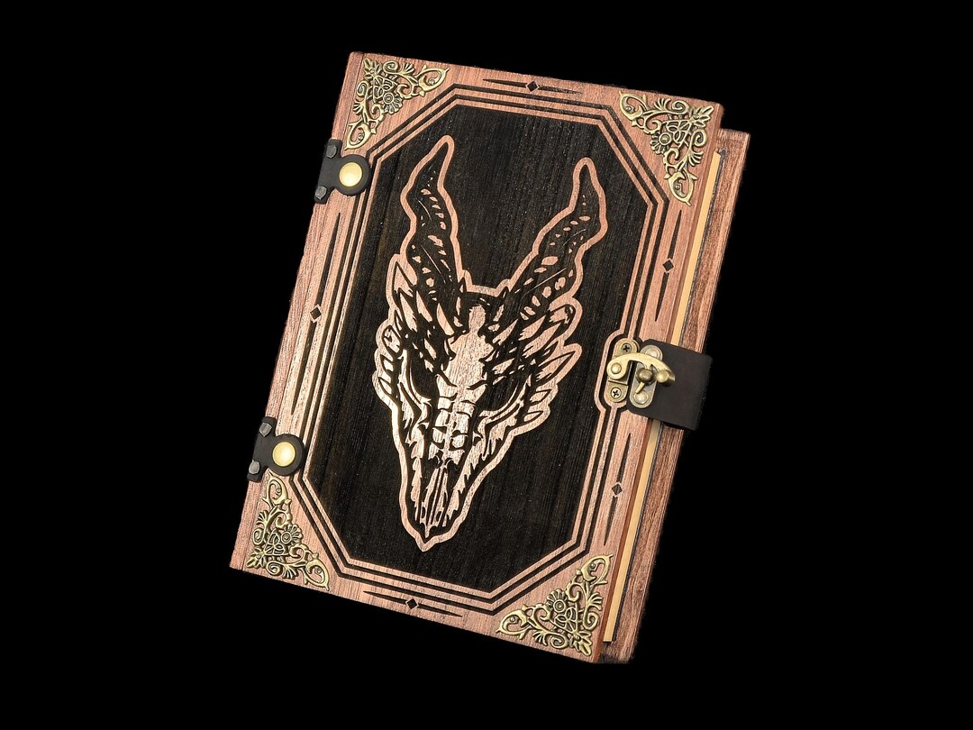 D&D Dice Box - Deven Rue "dragon Skull" Battle Box W/ Dice Tower | Dnd ...