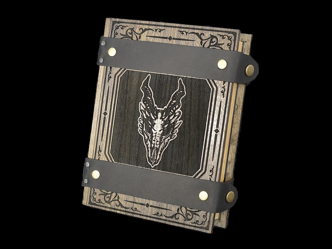 D&D Dice Box - Deven Rue "red Dragon Skull" Battle Box W/ Dice Tower ...