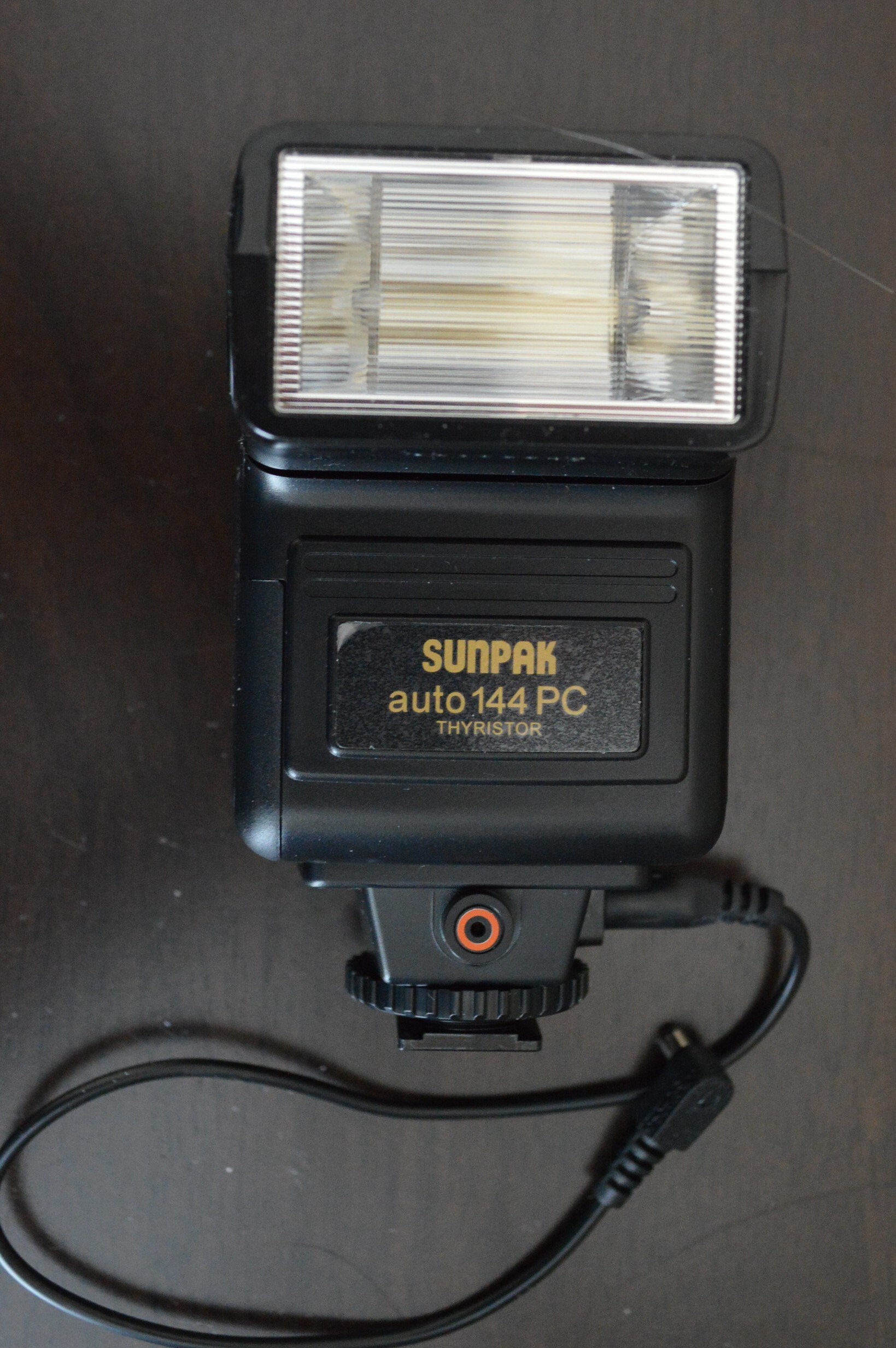 Sunpak 144PC Thyristor Flash used With Nikon FE Vintage 1980 Excellent ...