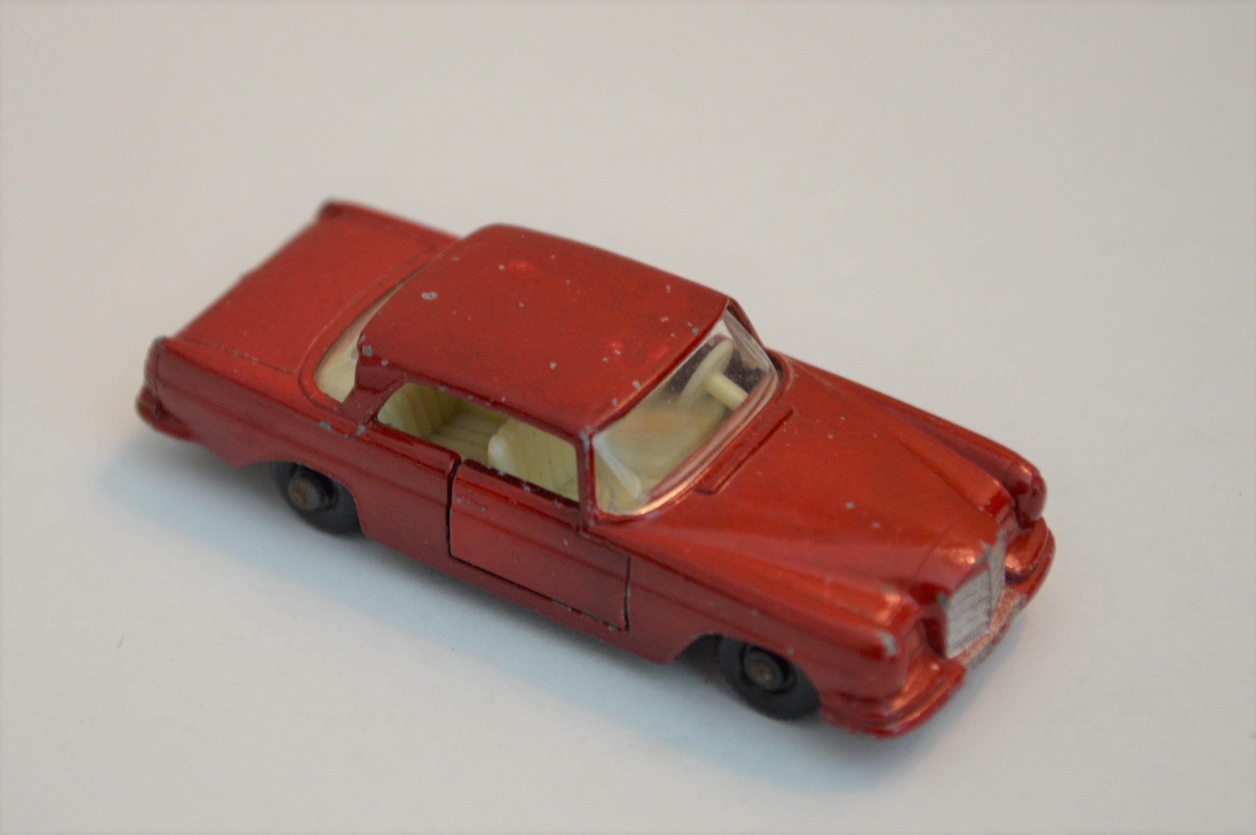 Matchbox Mercedes Benz 220 SE - No. 53 - Vintage 1960s - Made in ...