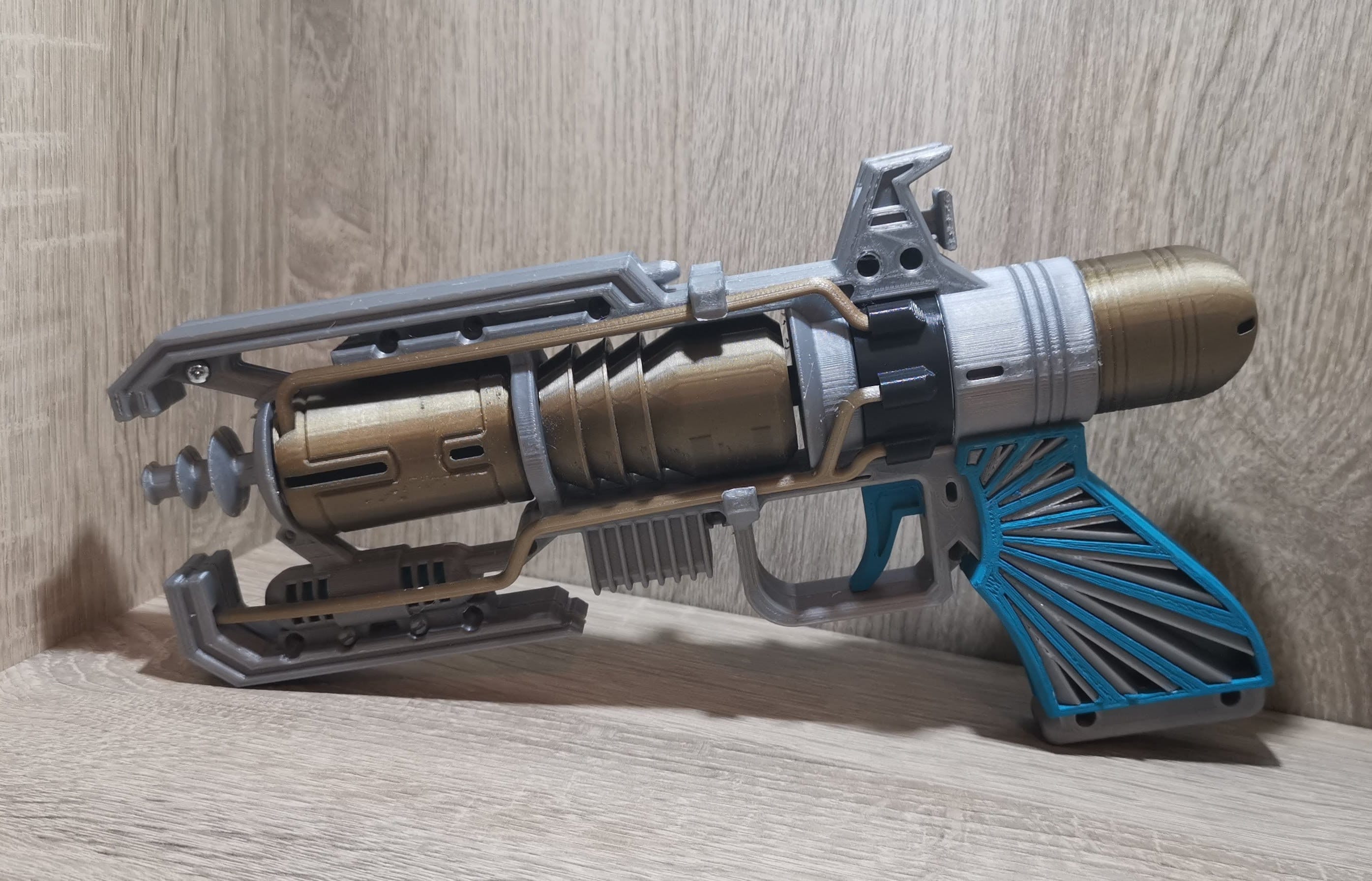 Apex Legends Wingman Death Ray Legendary Pistol Prop Toy | Etsy UK