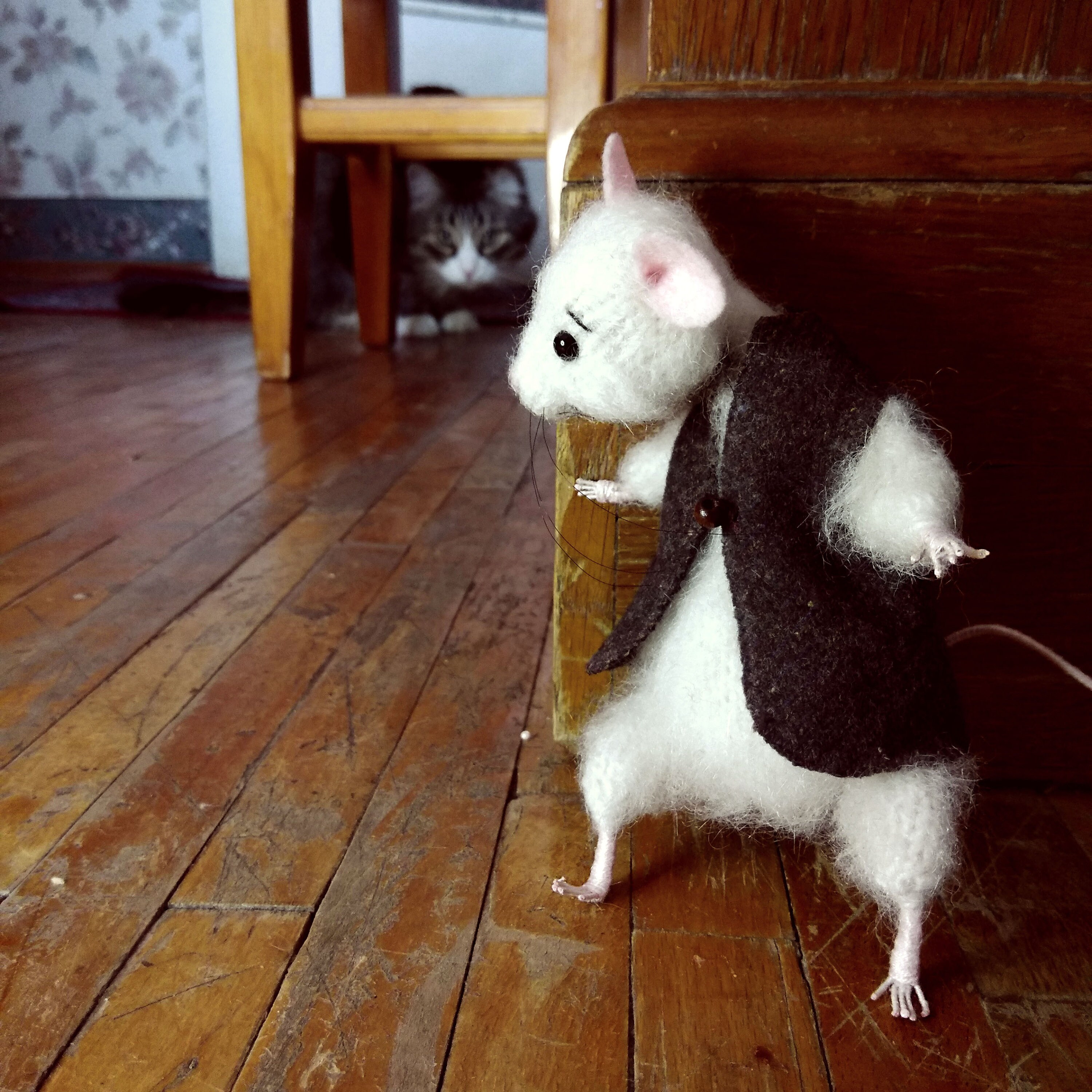 Wool sculpture cute mouse in hammock reading Unique gift | Etsy