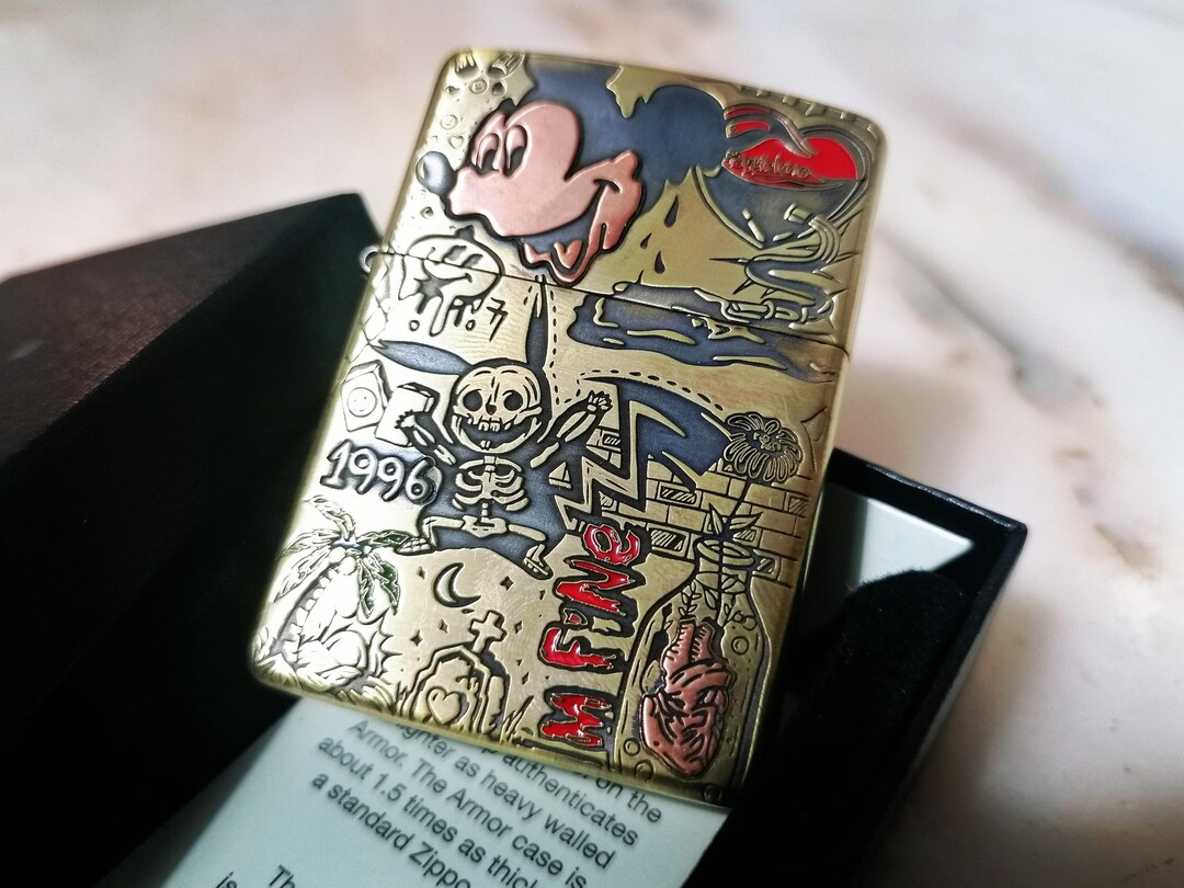 Zippo Mickey Mouse Edição Dupla Face Latão Com Caixa Original. - Etsy