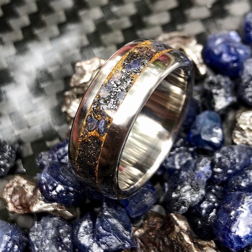 Molten Sapphire Core Gold and Meteorite Titanium Ring - Etsy