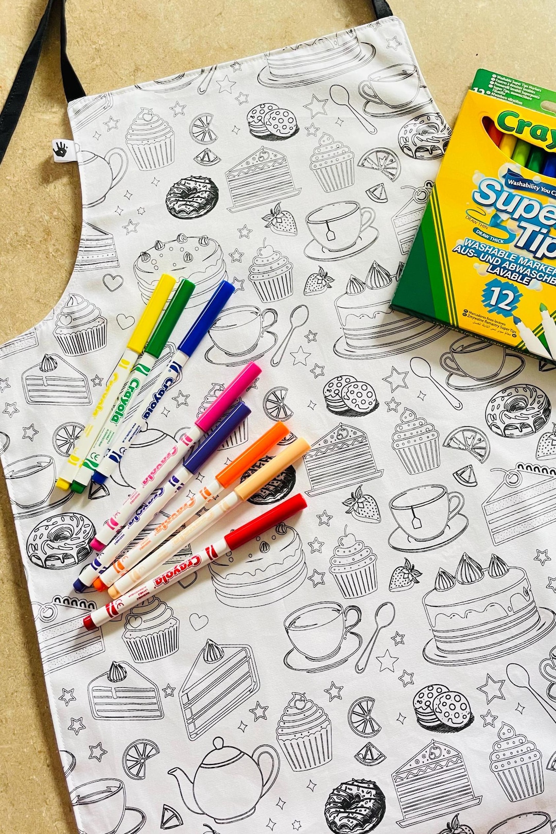 Colour Me Apron With 12 Washable Markers - Reversible, Creative, and ...
