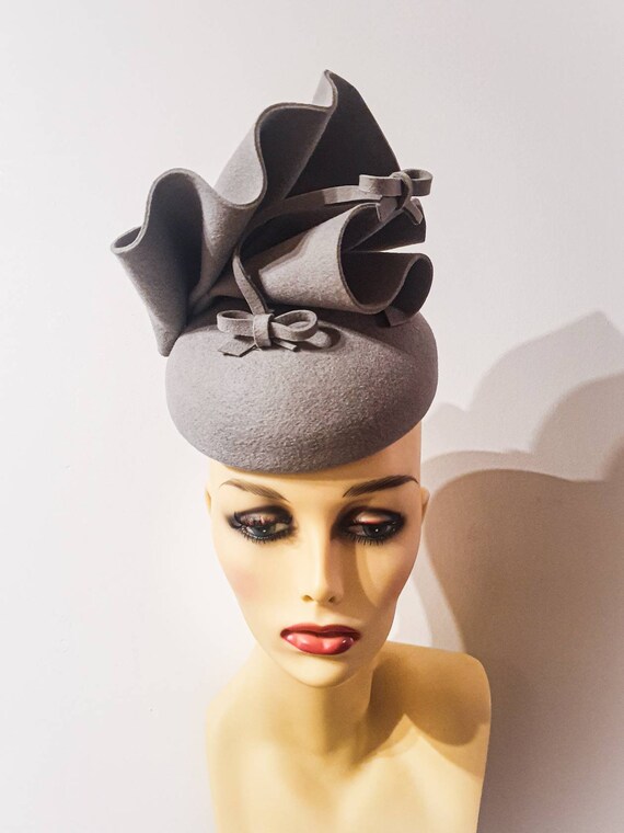Light Grey Fascinator With Ruffles and Bows | Etsy