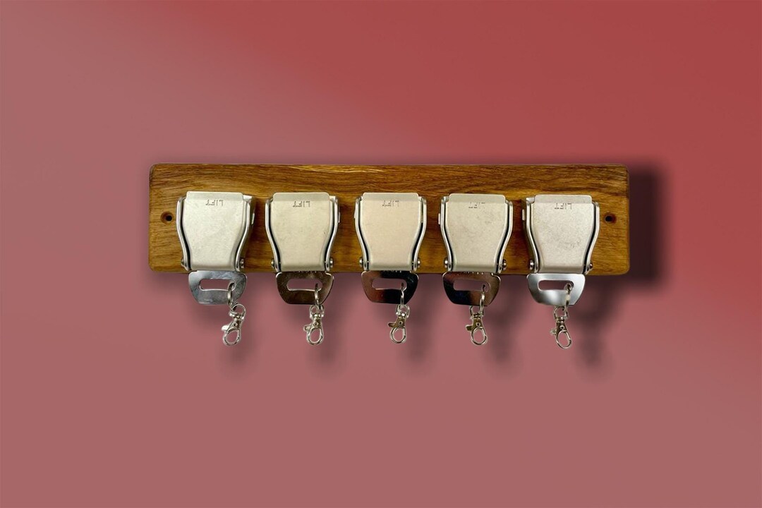 5 Belt Buckle Key Rack - Etsy