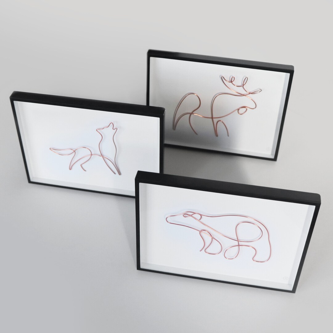 Single Line Animal Wire Art / Caribou/wolf/bear - Etsy
