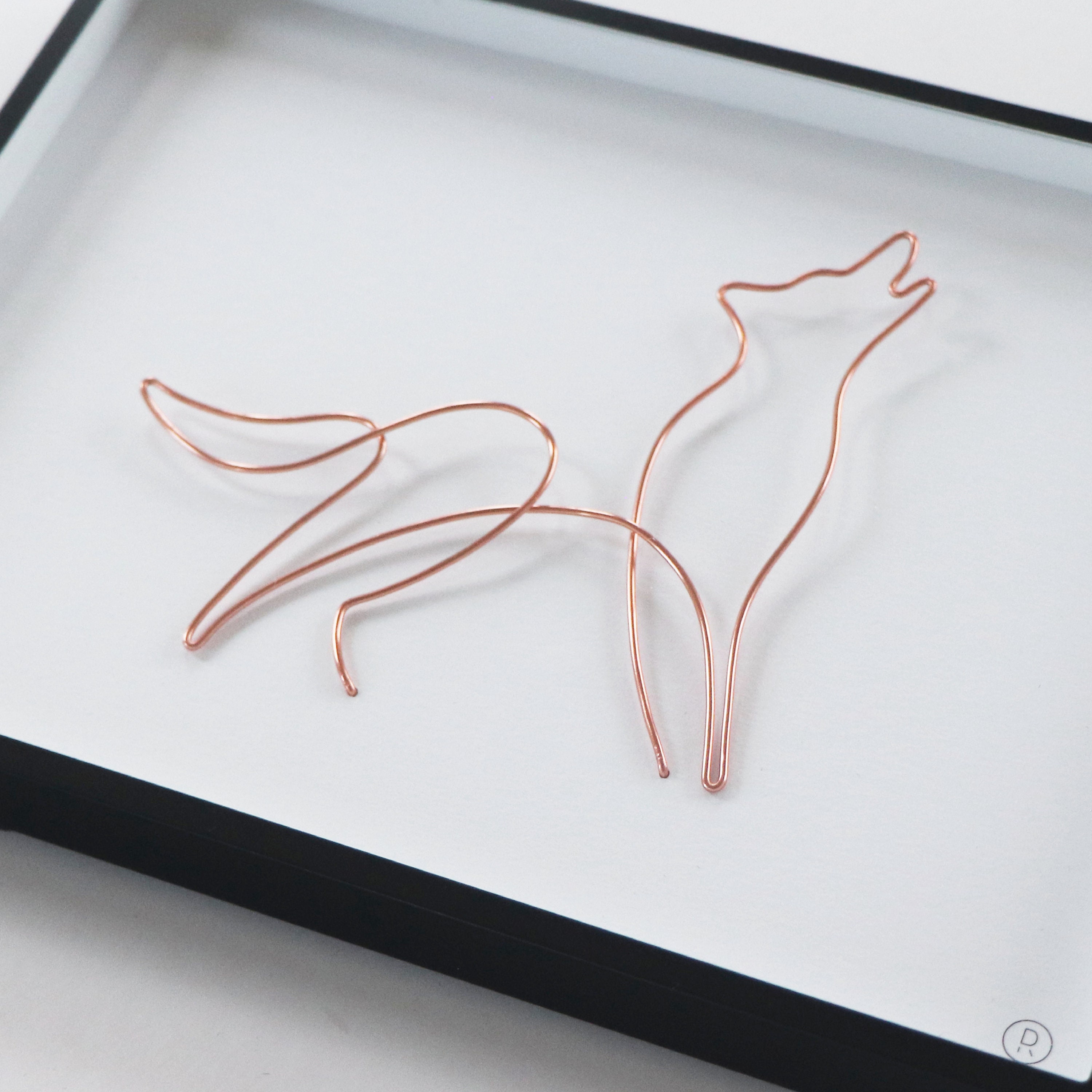 Single Line Animal Wire Art / Caribou/wolf/bear - Etsy