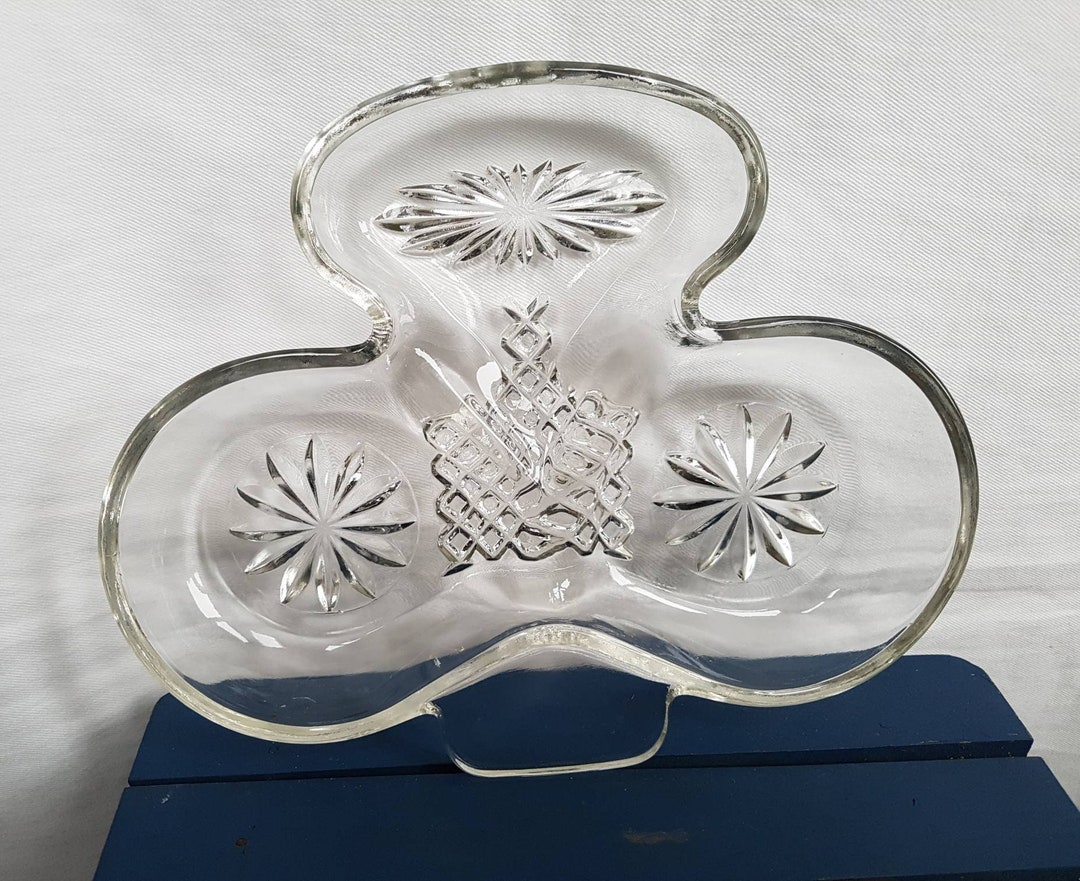 Vintage Glass Club Shape/trefoil Shape Serving Dish,trinket Dish, Snack ...