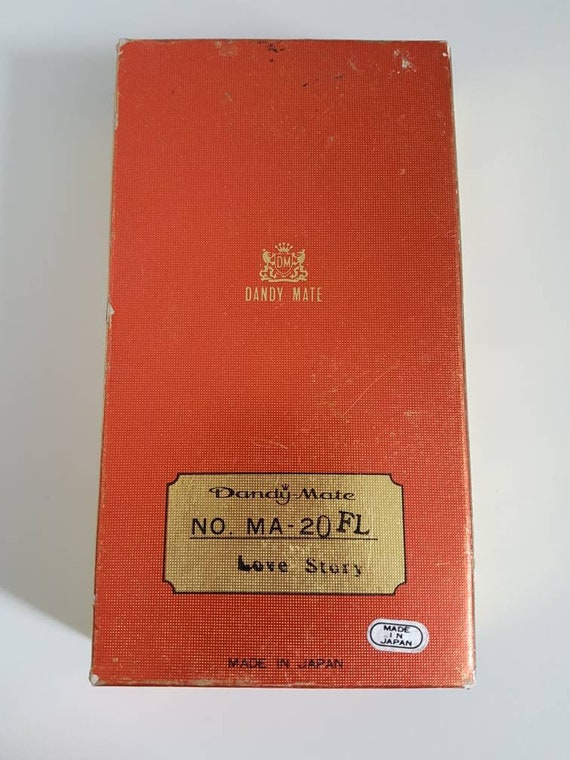 Vintage Dandy-Mate Marquis Musical Cigarette Case - Gem