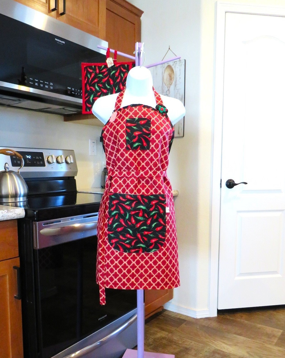 Chili Pepper Apron: Waverly Cotton, Southwest Kitchen Decor, One Size ...