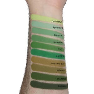 Kalamon - Vegan Pressed Eyeshadow Matte Olive Green - Etsy